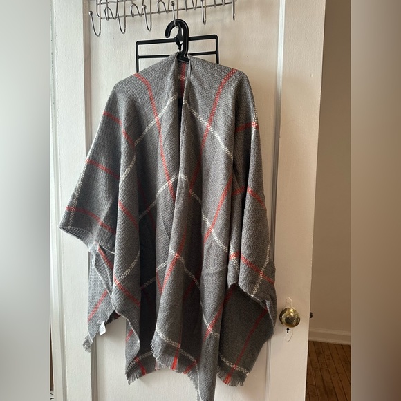 Uniqlo | Sweaters | Uniqlo Two Way Stole Poncho | Poshmark